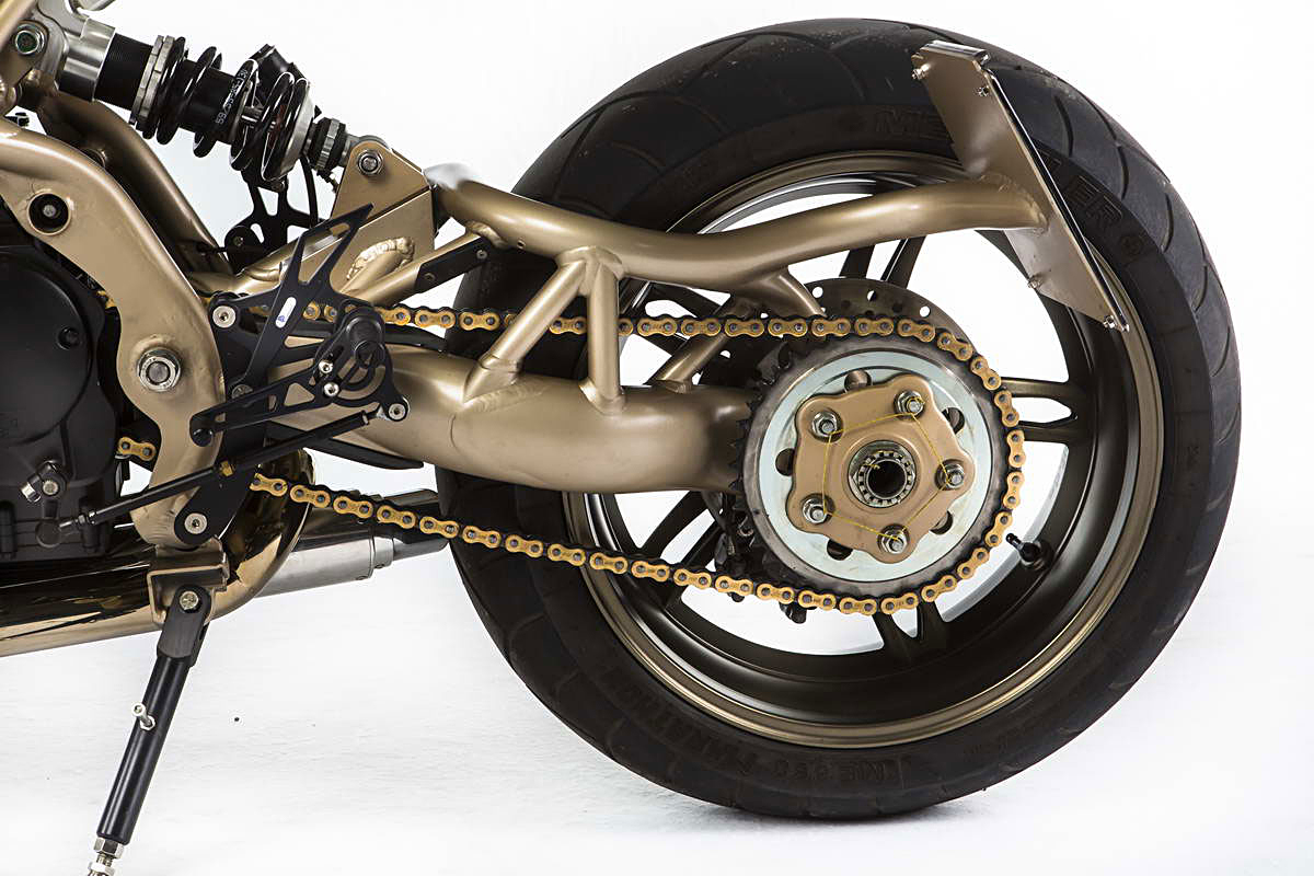 Custom Wolf Martin 017